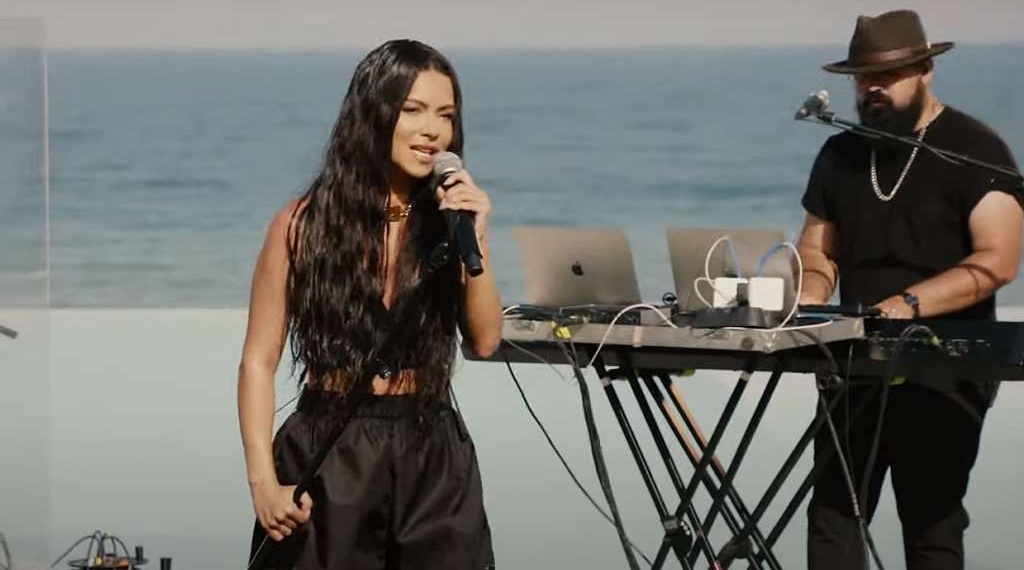 Inna a lansat un live pentru a-și promova unul dintre single-urile ei ...
