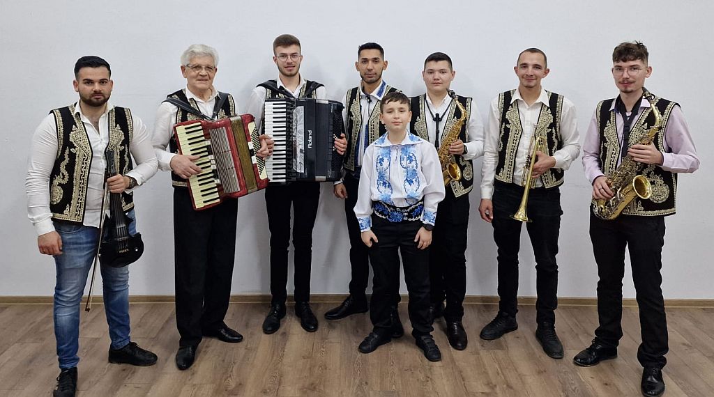 [VIDEO] Orchestra ,,Doina Aninei” a împlinit 2 ani de la înființare ...