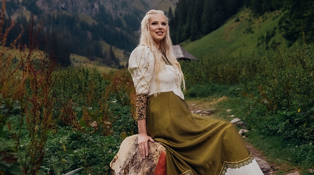 „Spirit de dac”, cea mai nouă piesă semnată Sandra N, aprofundează ...